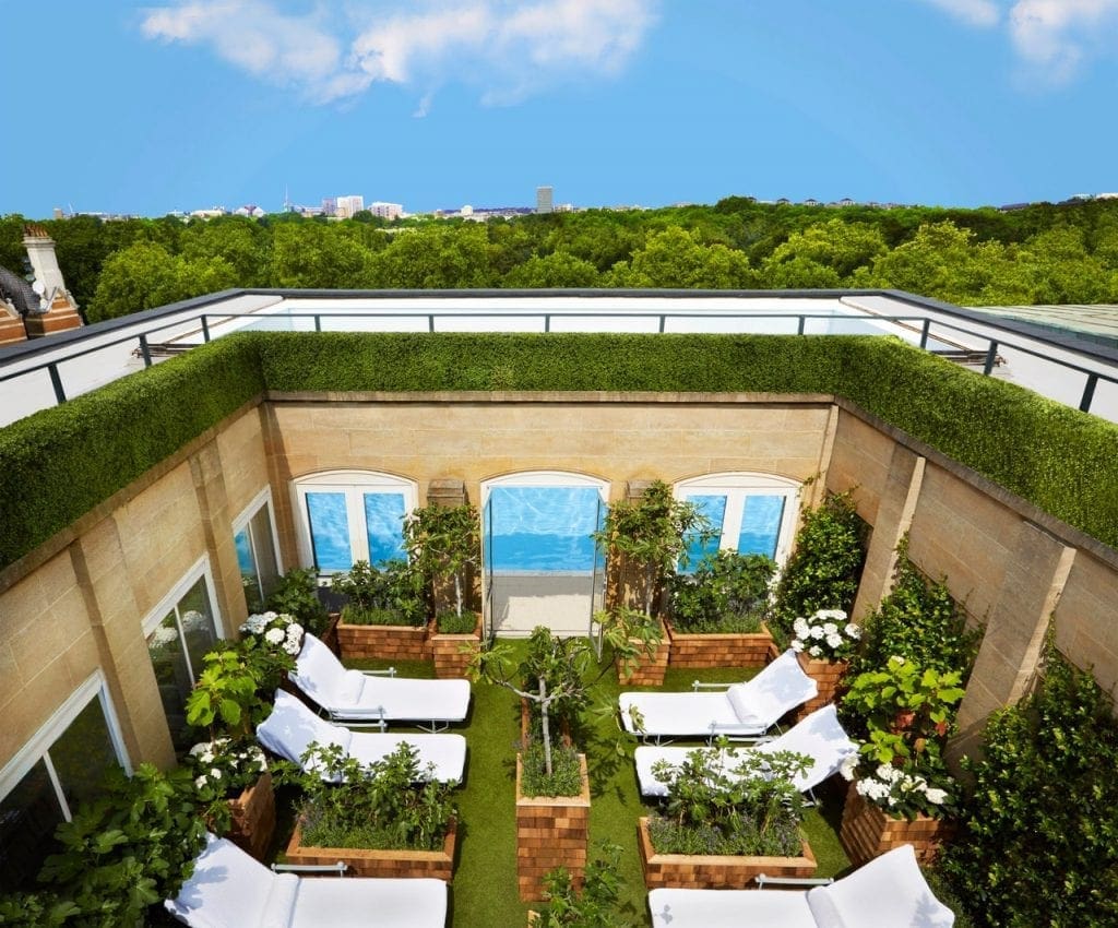 12 Incredible Hotel Swimming Pools Around The World | Wildest