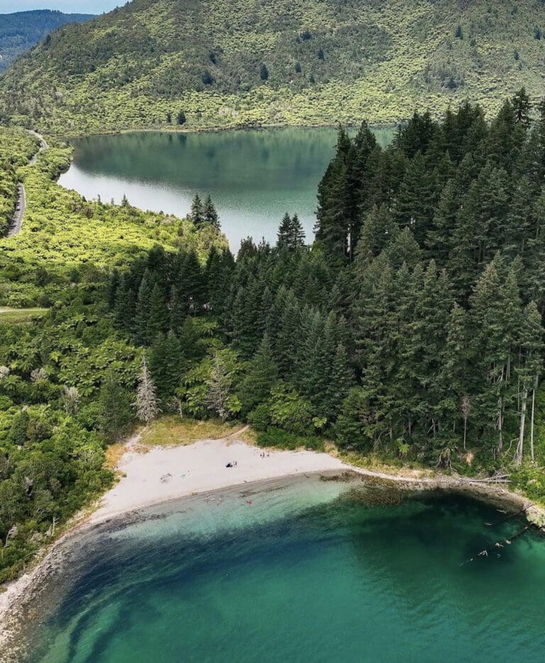 The 12 Most Beautiful Lakes In New Zealand | Wildest