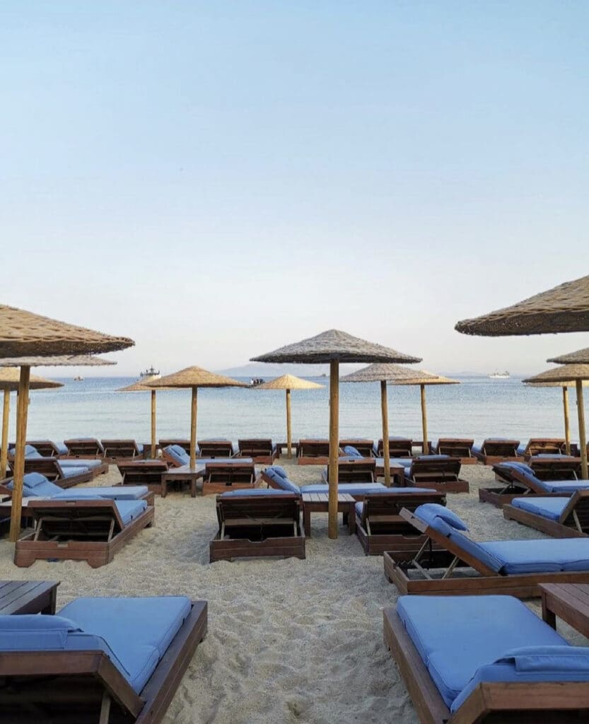 The 10 Best Beach Clubs In Mykonos | Wildest